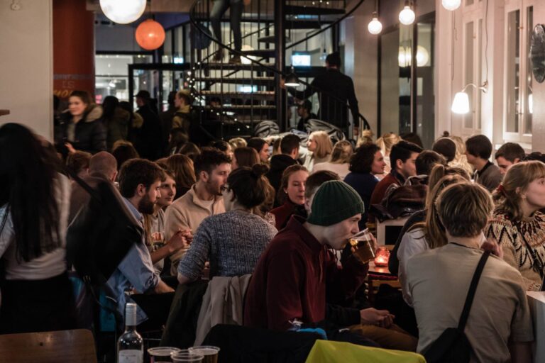 English - Studenterforeninger på KU