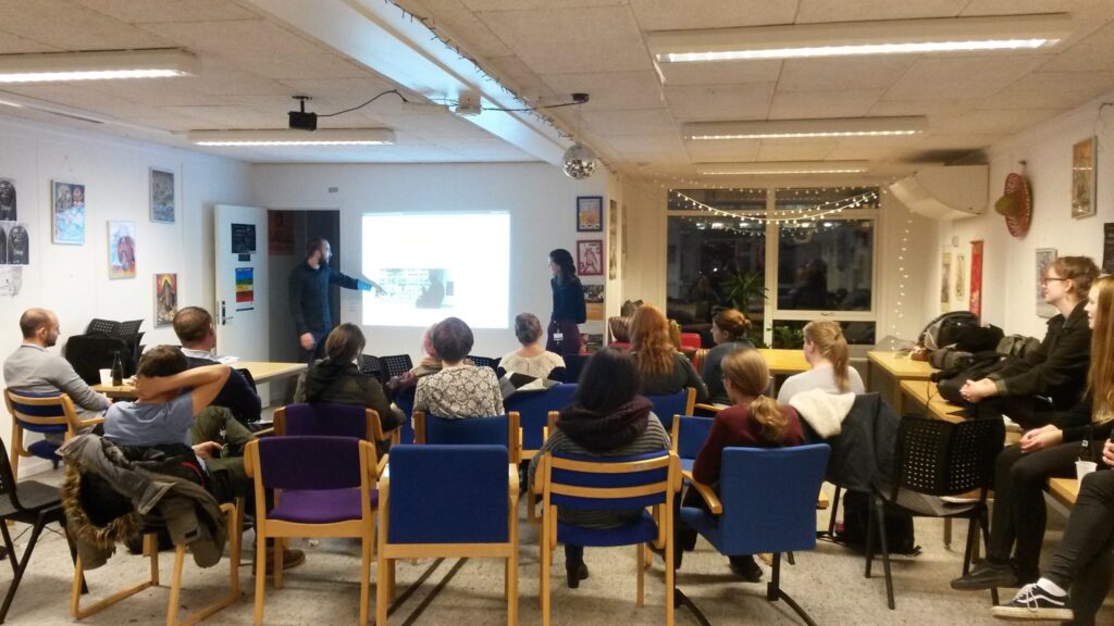 English - Studenterforeninger på KU